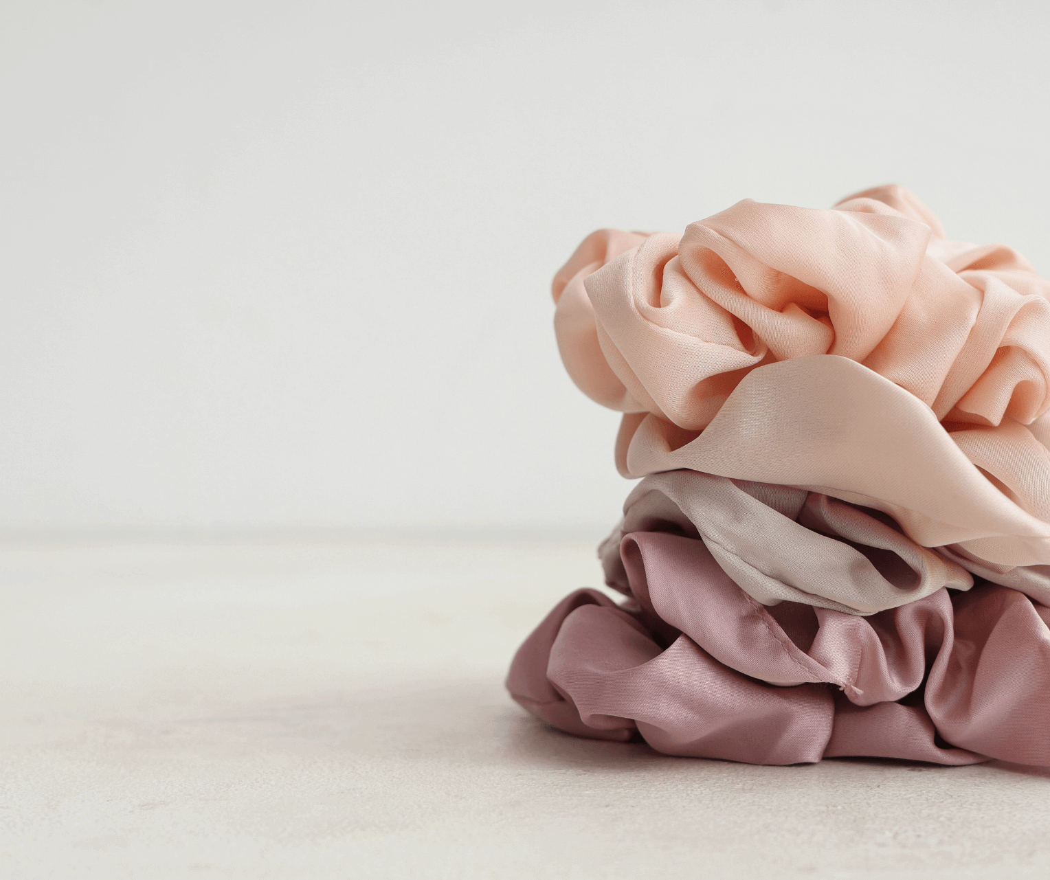 Scrunchie richtig pflegen und waschen: Tipps & Tricks